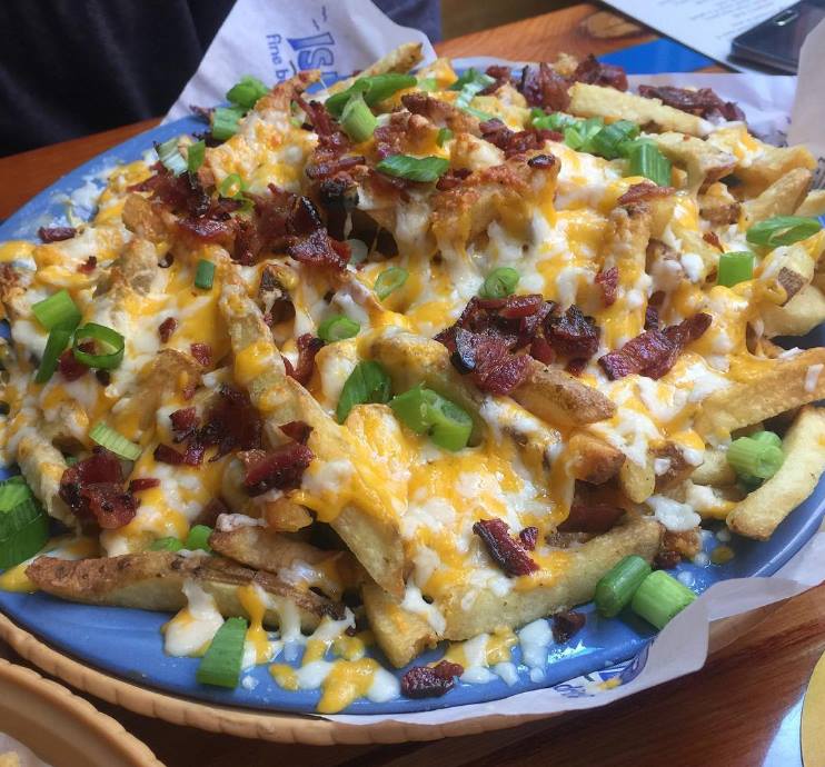 Best Thing I’ve Ever Had at Islands! – This Girl Loves to Eat!